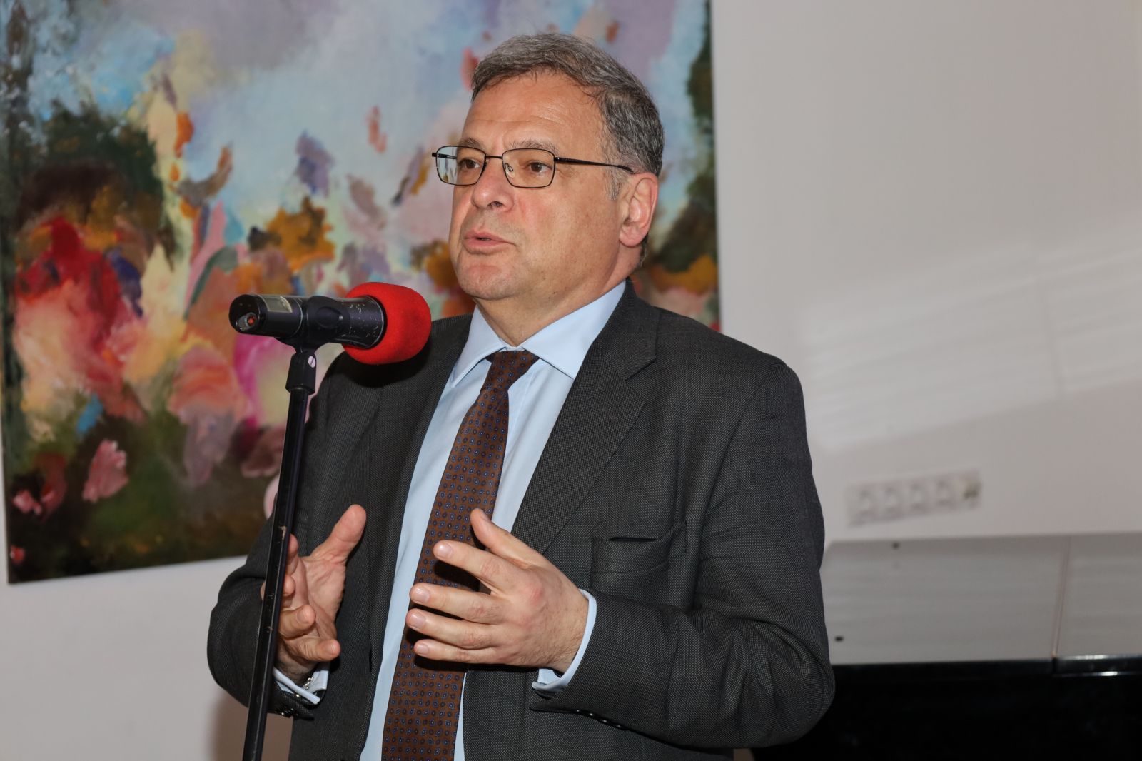 Minister Julian Popov: Energy is the key factor for achieving climate ...